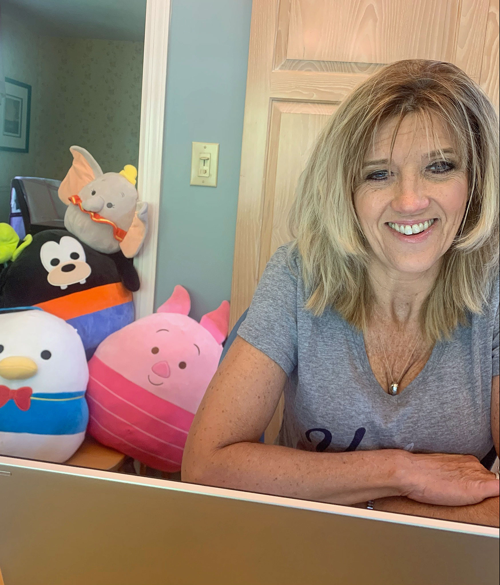 About Us – Lynn Bosch: Disney and Universal Vacations